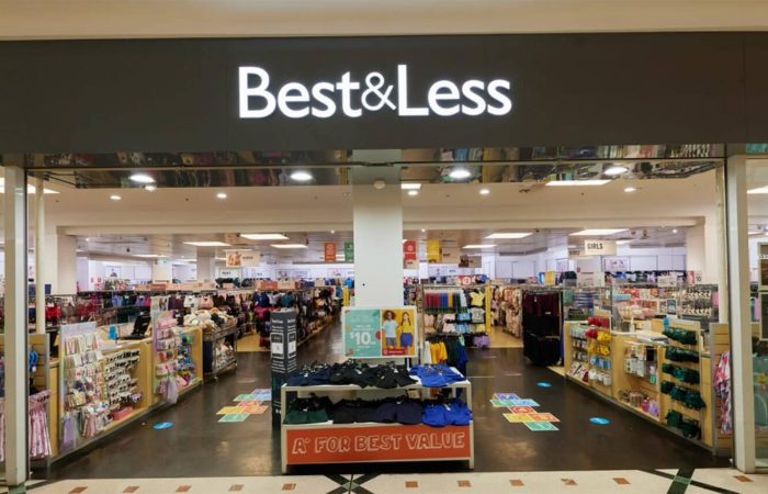 Best & less banner